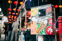 Merekam Pesona Temple Street, Hong Kong - traveletc.id